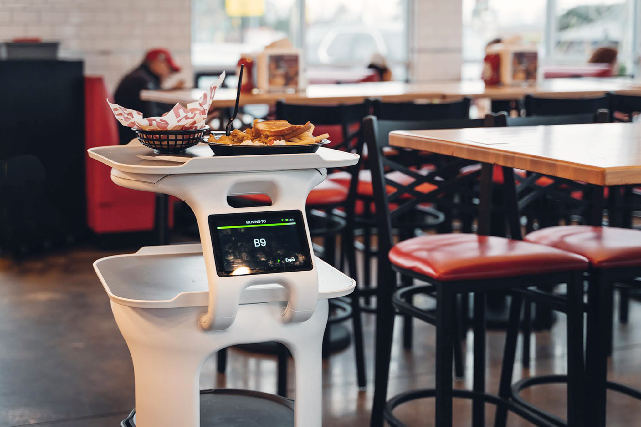 Restaurant Robots: Food Delivery & Service | RobotLAB
