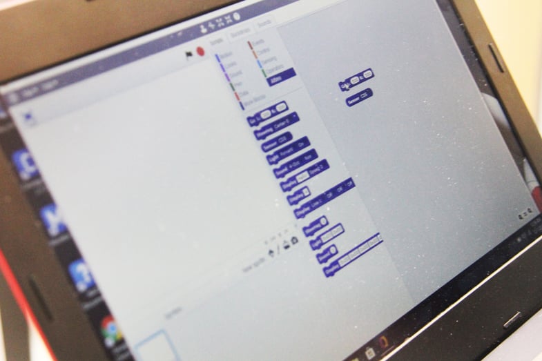 Smart Friday with RobotLAB -Computer Science Vs Computer Programming Differences