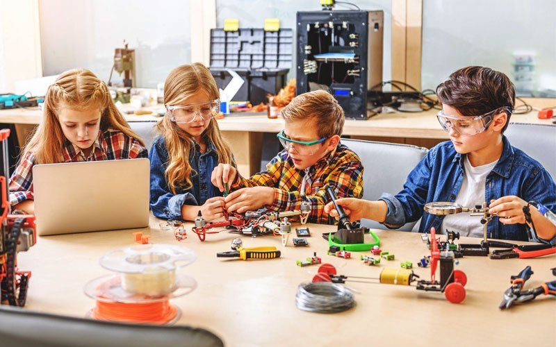 Combine Maker Activities and STEM Lessons