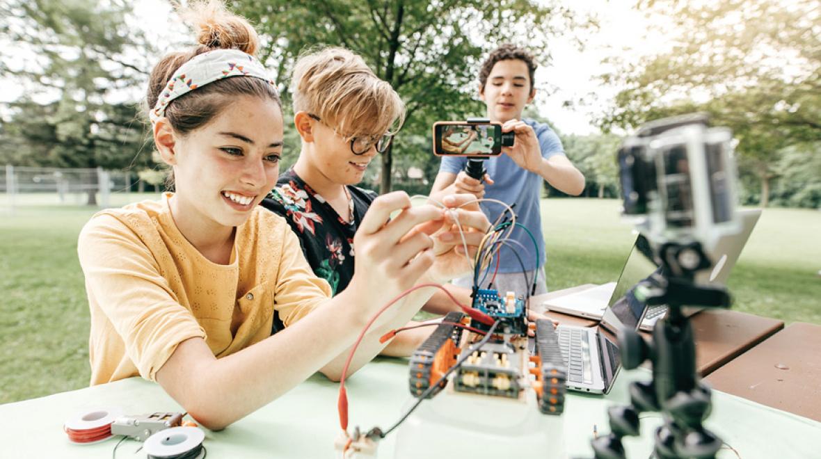 Five Coding Activities to Do with Your Kid This Summer