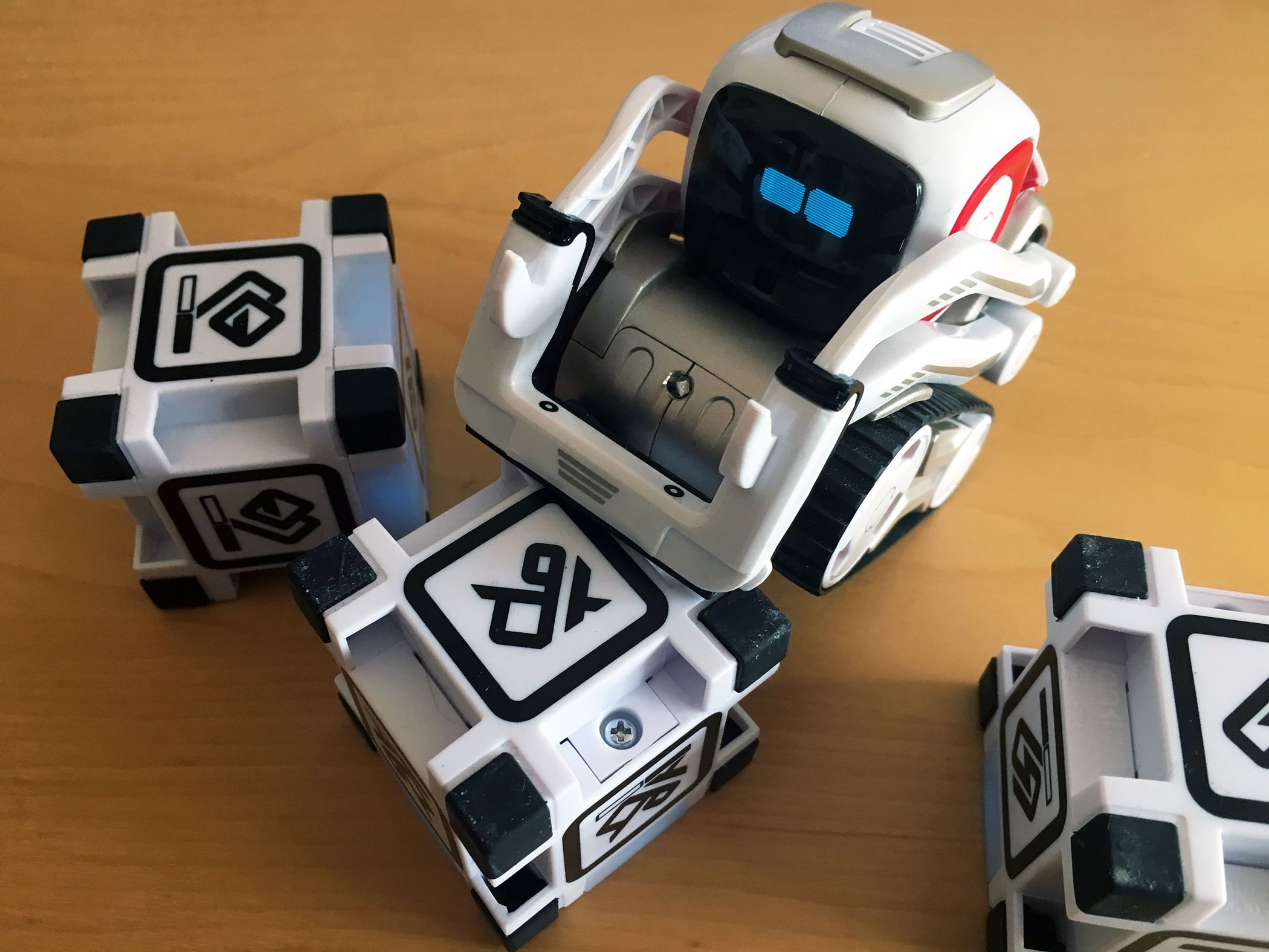 Cozmo AI Robot classroom Kit