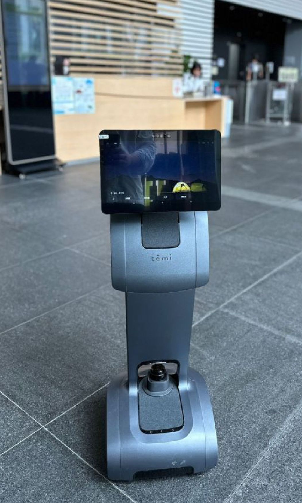 Customer Service & Receptionist Robots | RobotLAB